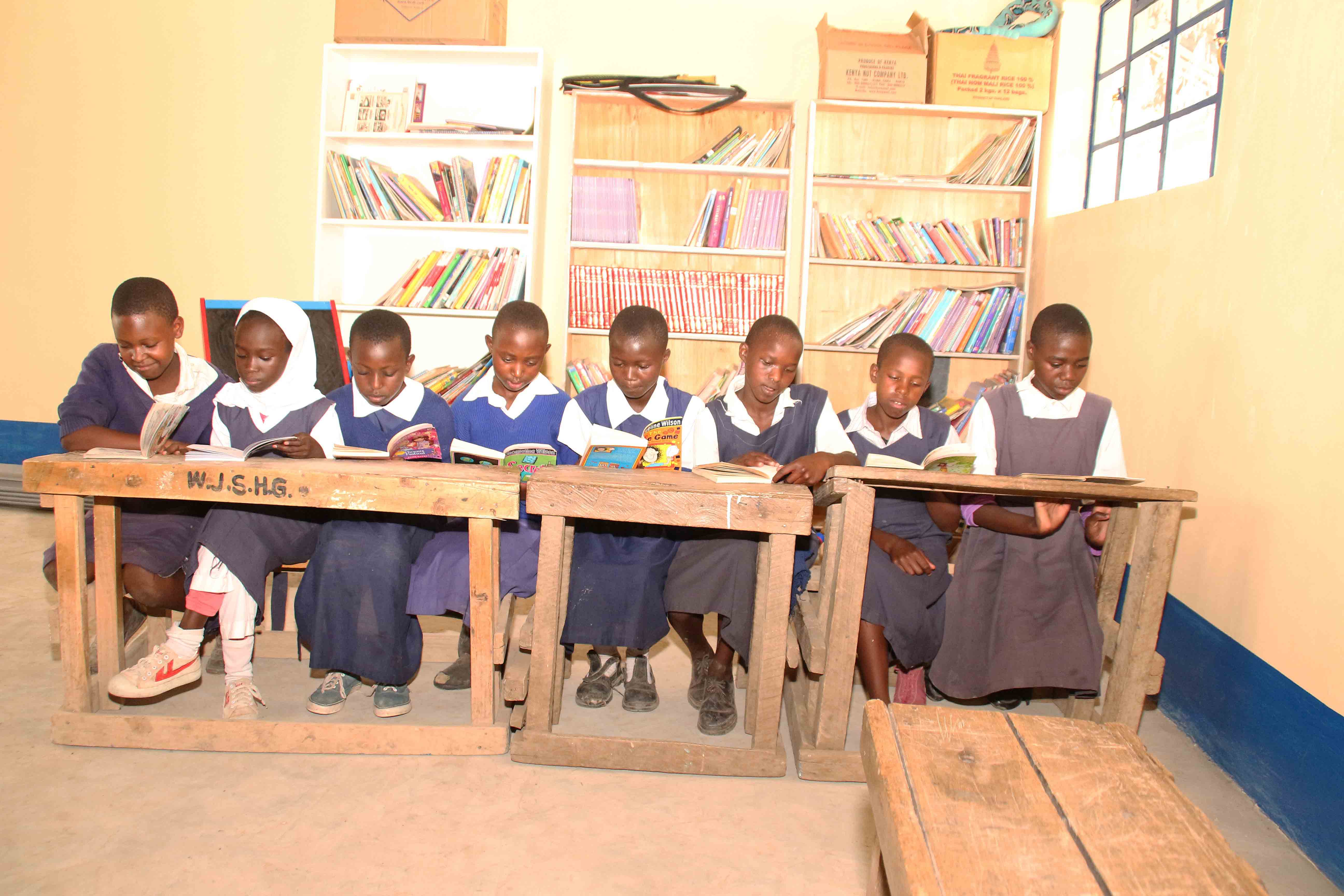 Students-enjoy-library-lessons-twice-a-week – Amara Trust